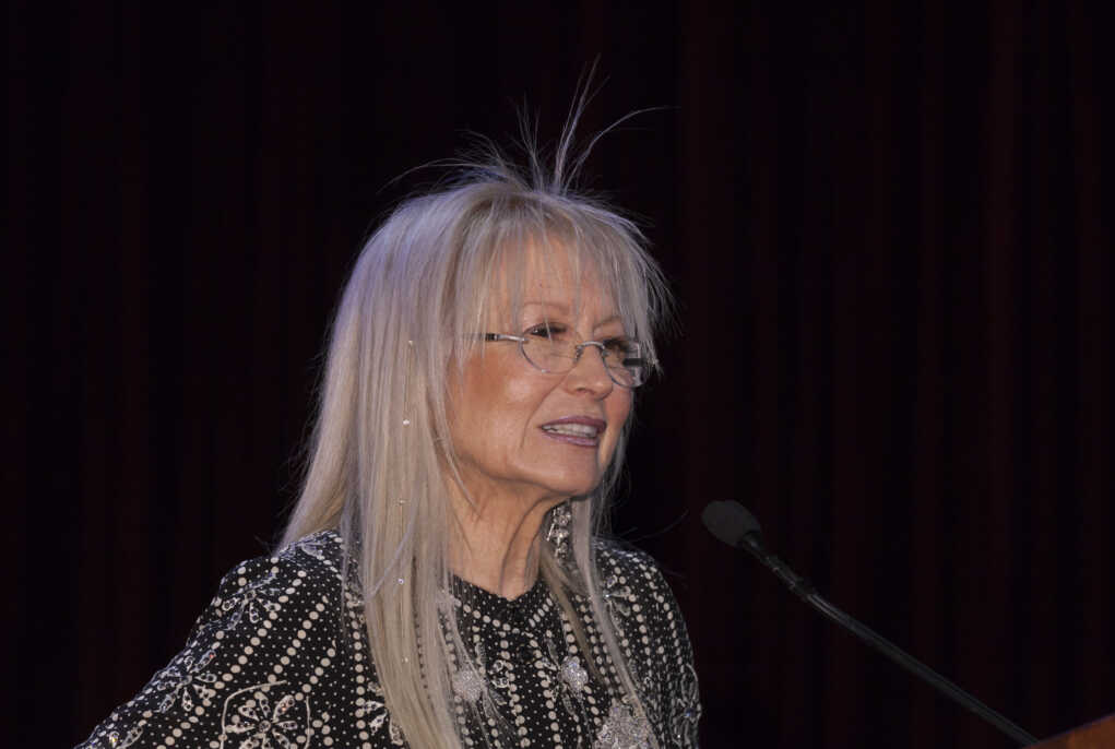 Billionaire Offers $250M For ILLEGAL Third Term | Political Insiders