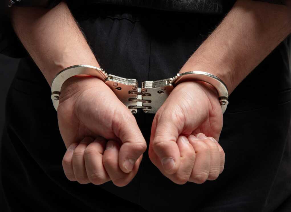 Fake Cop Steals Donuts: Outrage Erupts! | Political Insiders